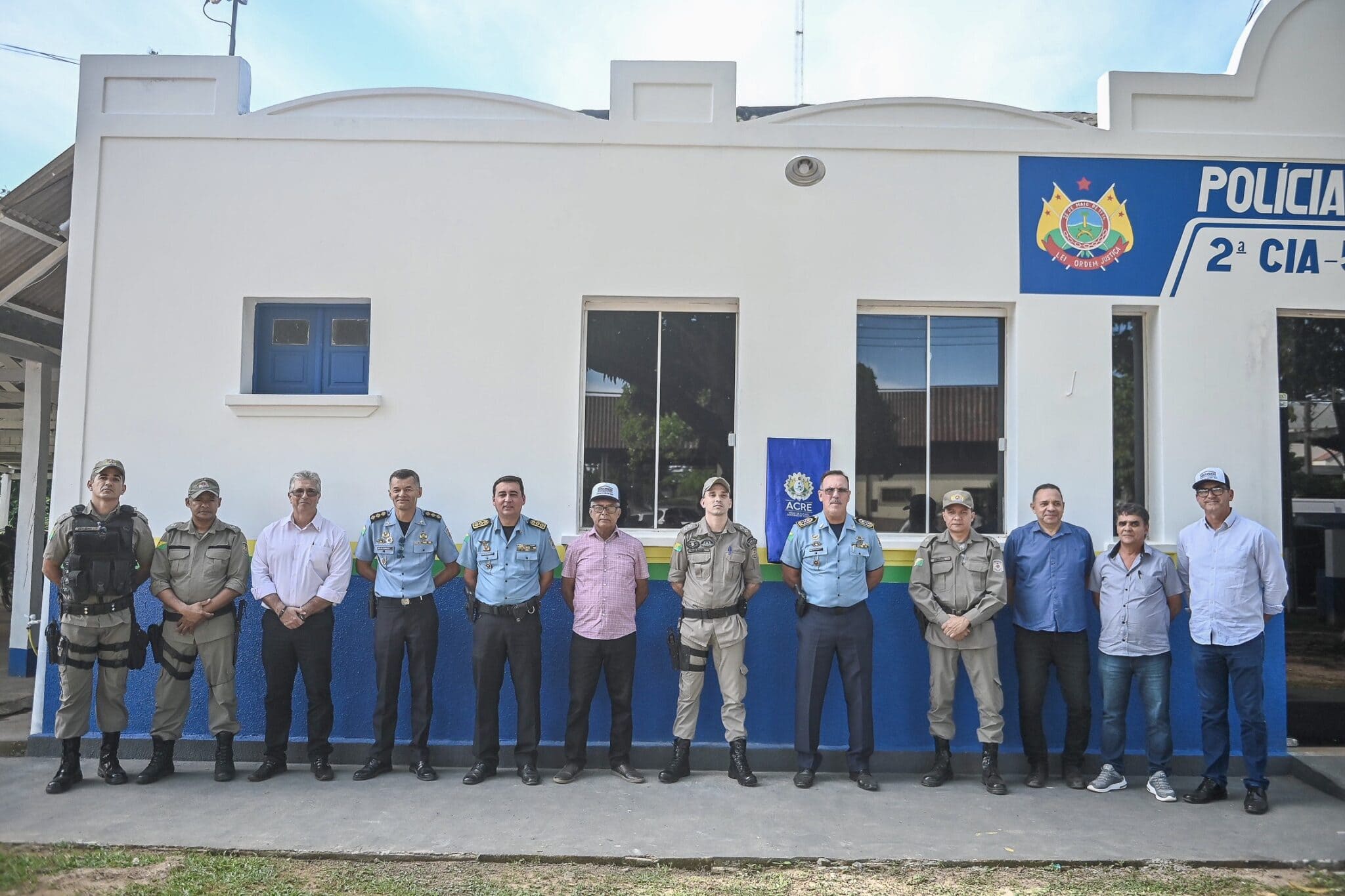 Governo entrega revitalização do quartel da Polícia Militar em Xapuri