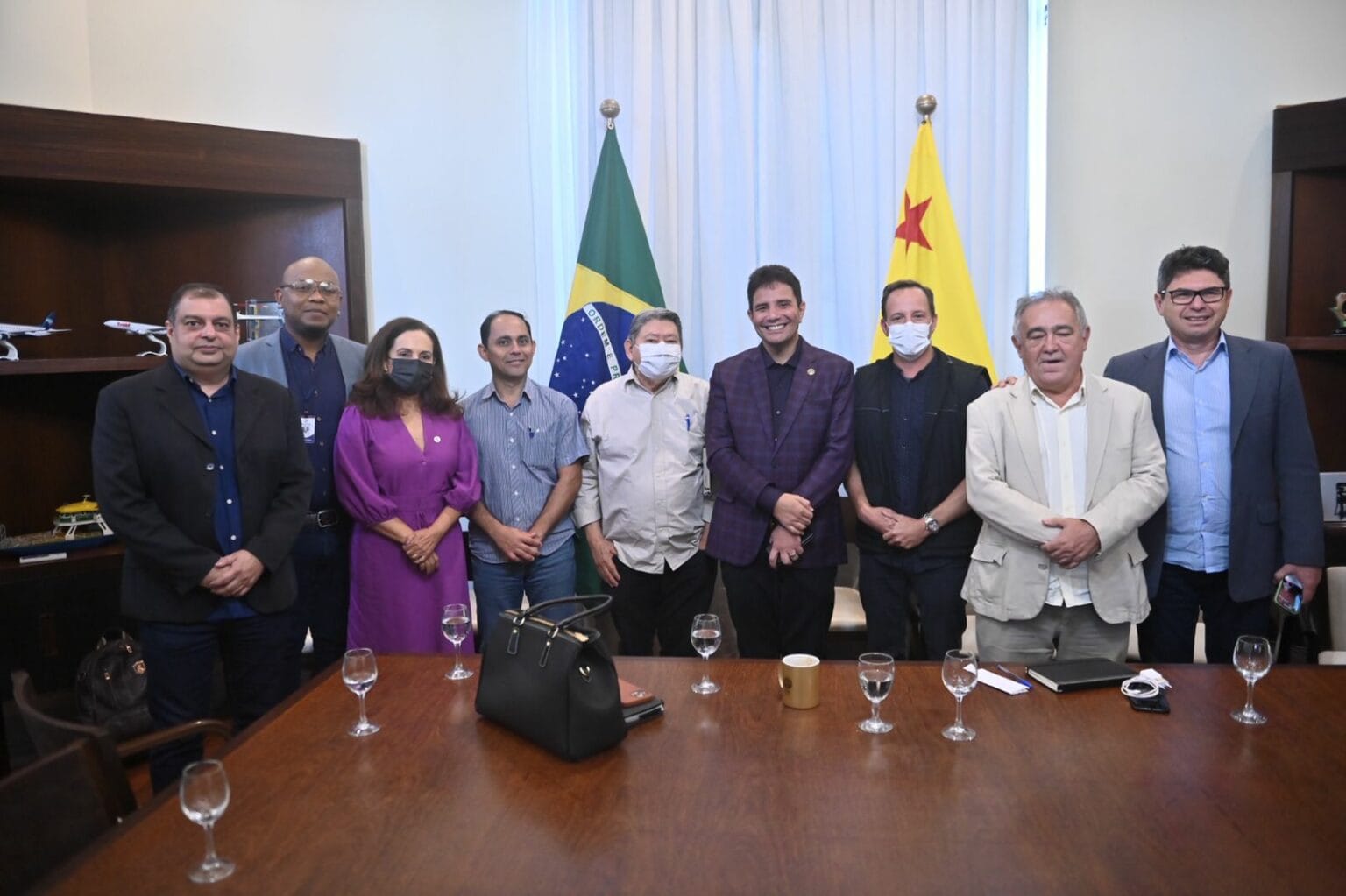 Estado apresenta proposta para criação de projeto nas áreas de ciência ...