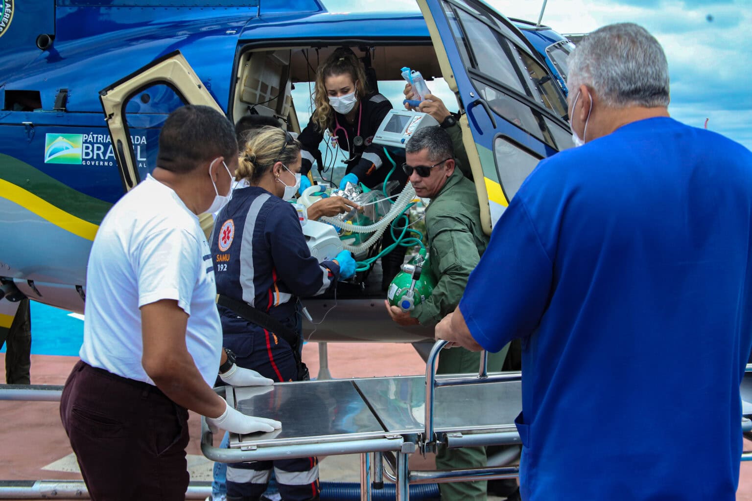 Samu e Ciopaer realizam resgate de bebês na Aldeia Alves Rodrigues